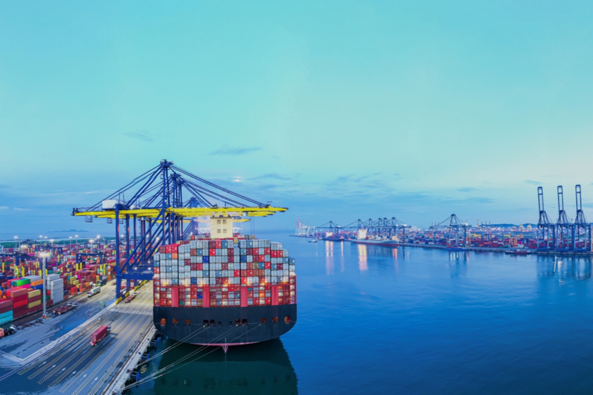 Japan's exports reach $53 billion in May amid weak yen, robust global ...