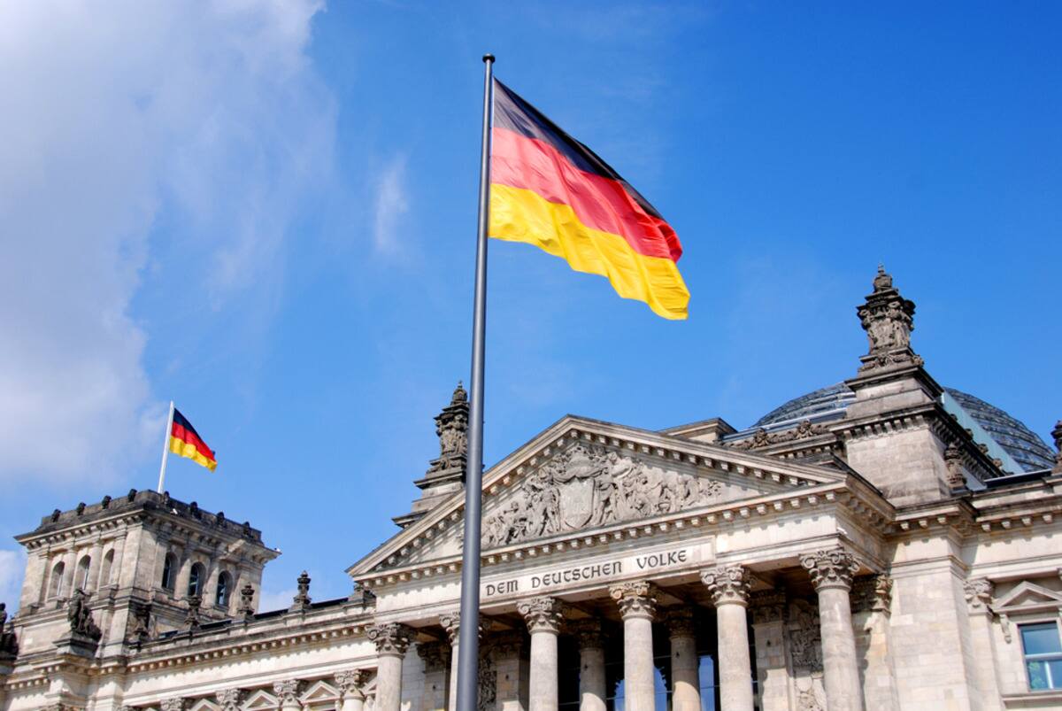 Germany's manufacturing sector recession deepens further in August as ...