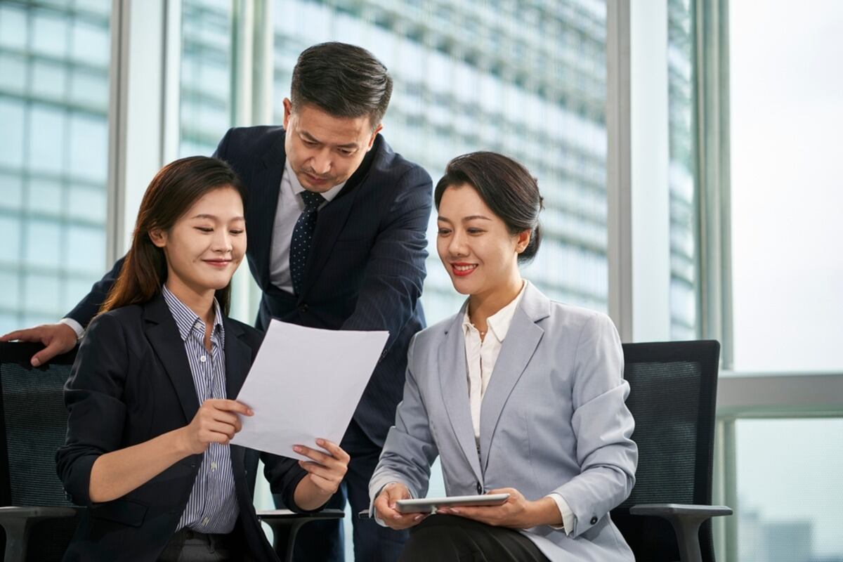 Japan's ongoing efforts to implement four-day workweek to attract