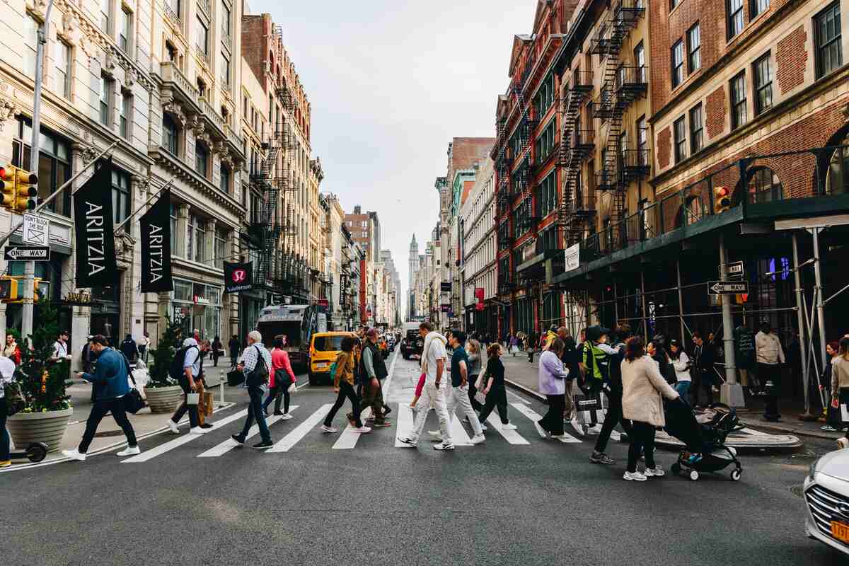 U.S. job openings rise to 8 million in August, signaling labor market ...